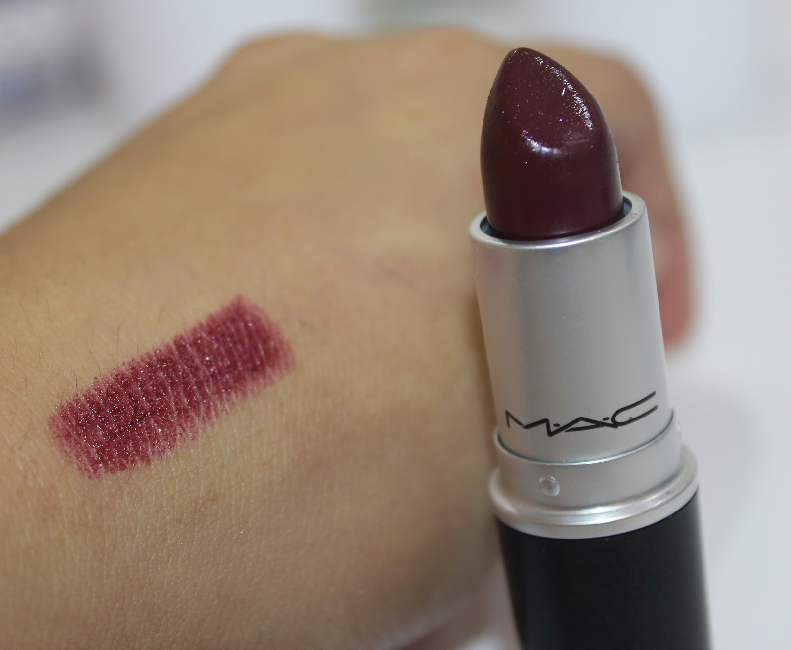 Mac Lipstick Hang Up
