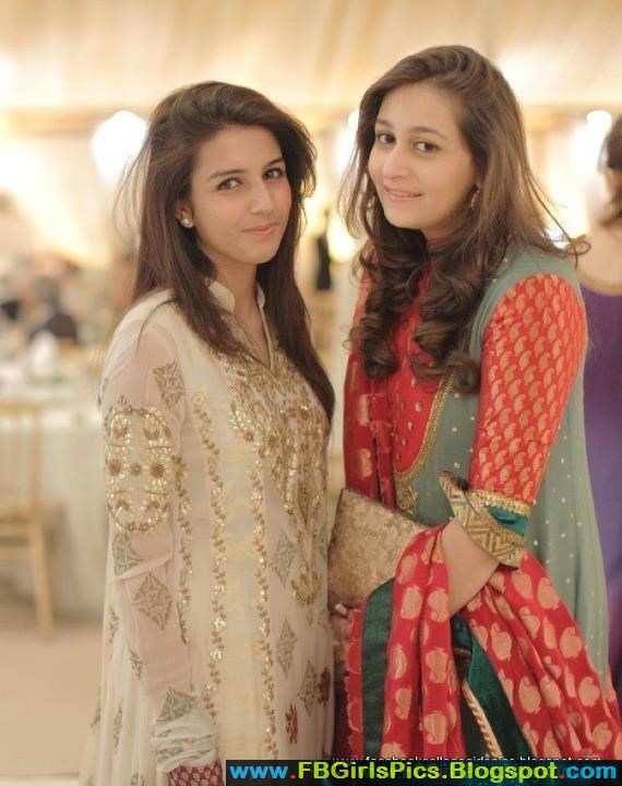 Facebook College Girls - Chicks Profile Photo Collection Pack - 10 ...