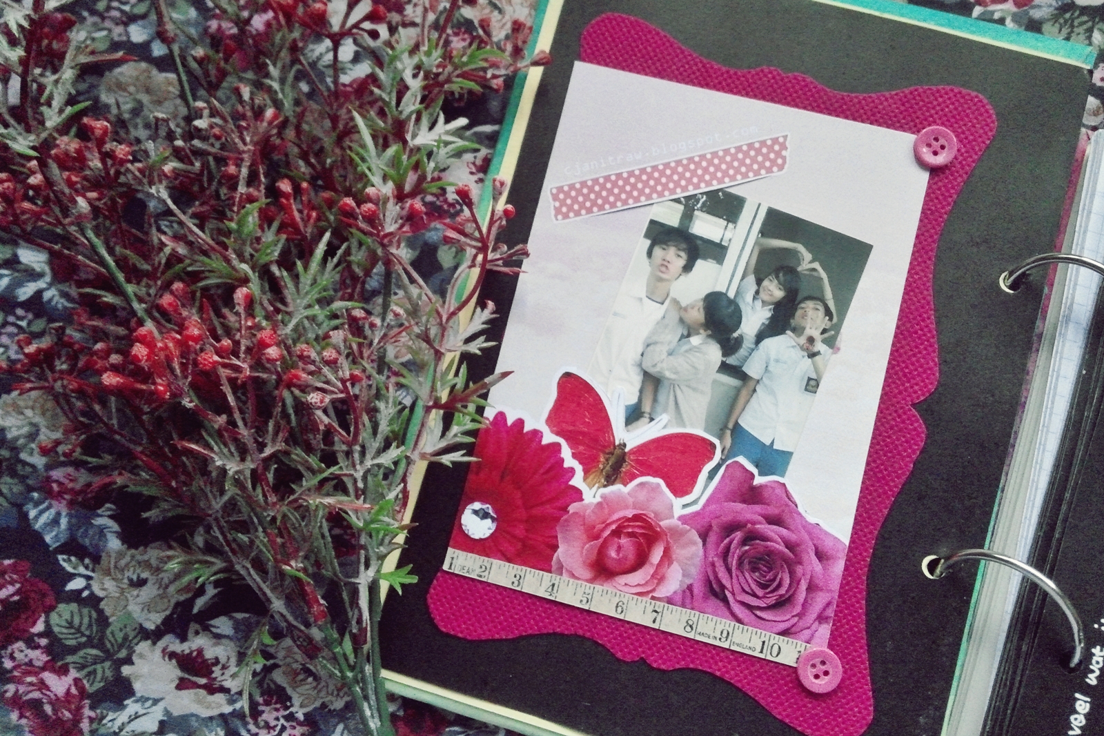 Membuat Scrapbook: Menghias foto - ScraPPhoto Card - SCRAPTERRA