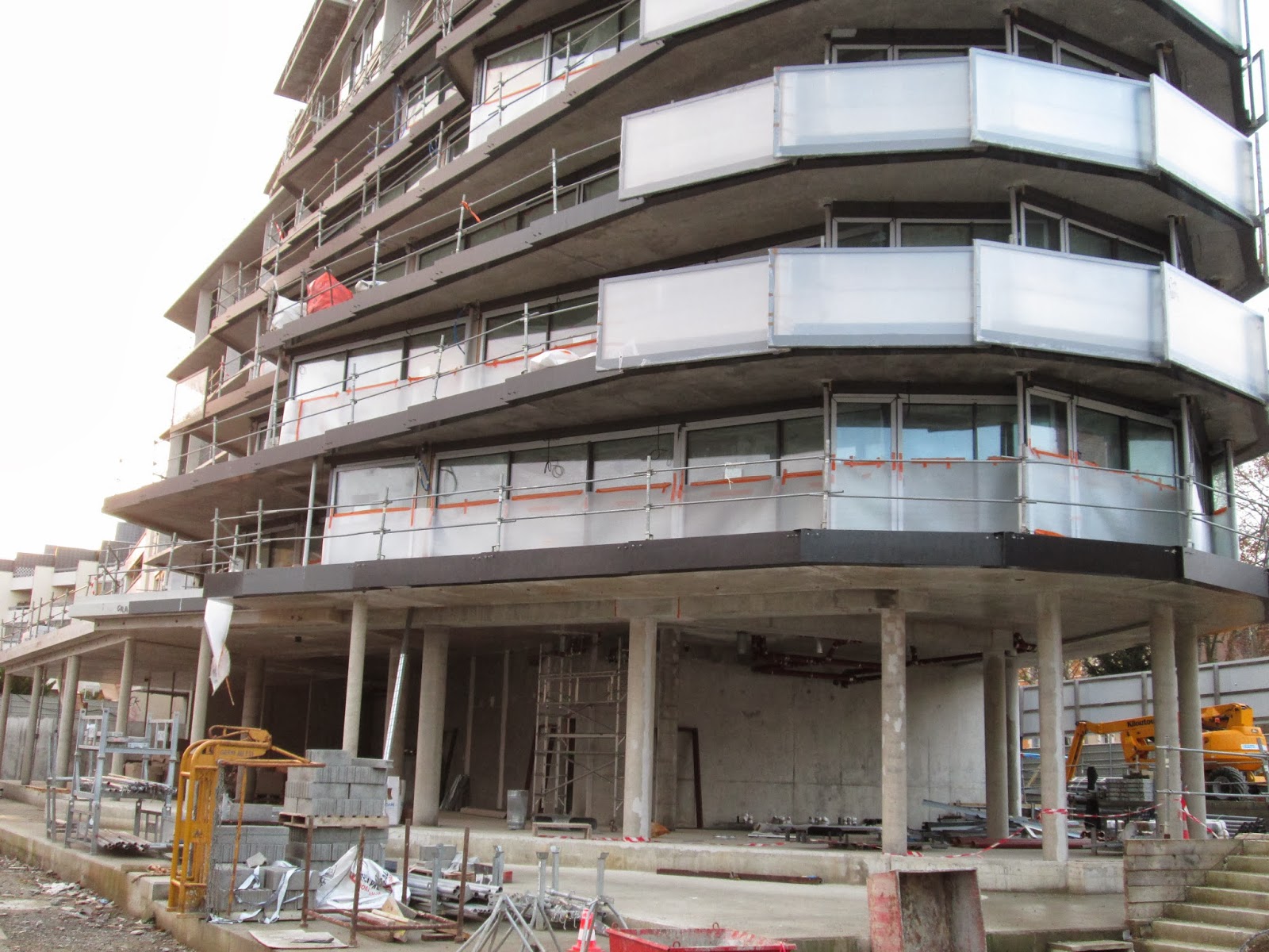 EntreVoir: Jean Nouvel - l'immeuble Cap Mail - Rennes suite ...