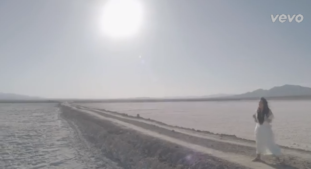 A2 Portfolio By Sian Ryley 2219: Demi Lovato Skyscraper Analysis