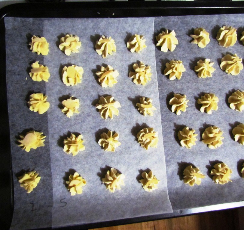 Peta Eats: Piped Shortbread Cookies