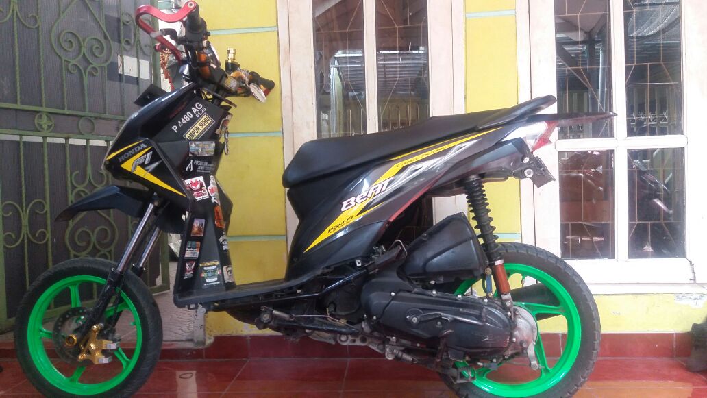 Modifikasi Motor Beat Street Supermoto