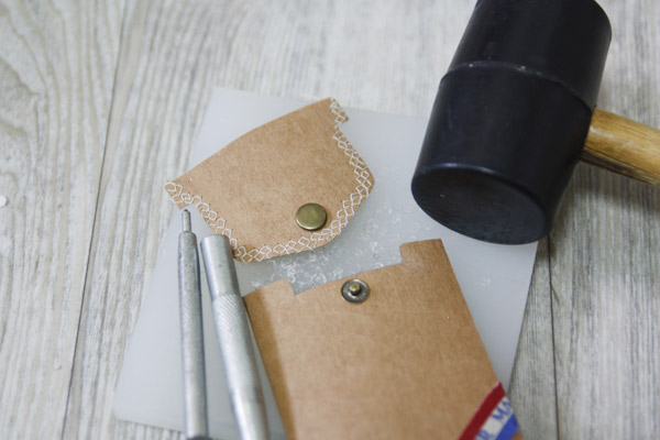 Credit Card Holder Tutorial ~ DIY Tutorial Ideas!