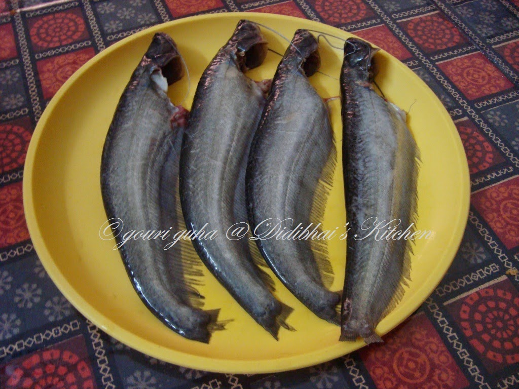 Didibhai’s Kitchen: Pabda Macher Jhol – Pabo Catfish Curry