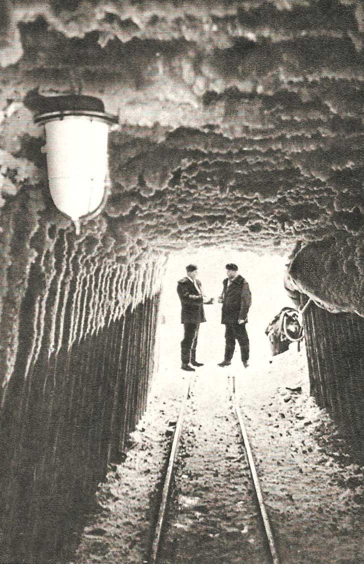 smiling faces sometimes: Soviet Siberia (16)