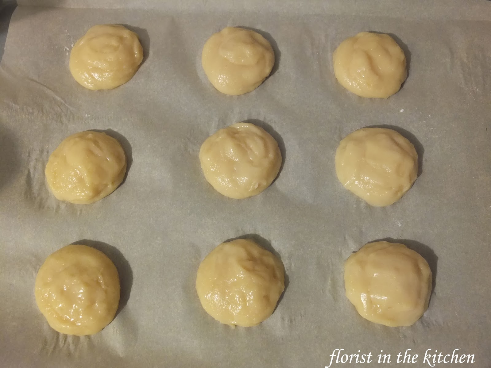 florist in the kitchen: Japanese Cream Puff Recipe