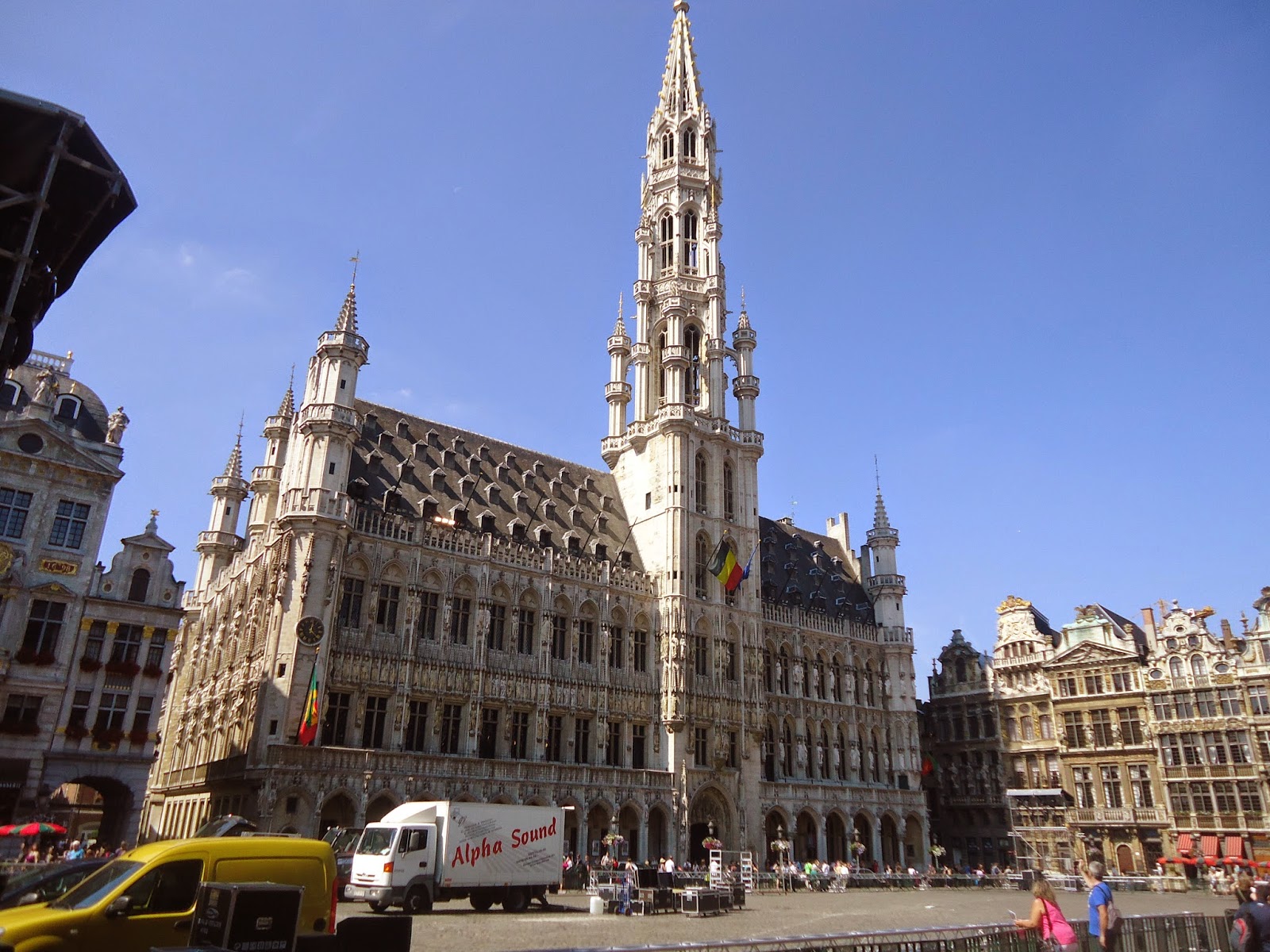 All About Royal Families: Happy Weekend Picture - Grand Place in ...