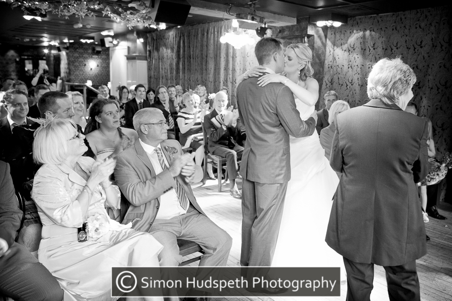 Simon Hudspeth Photography: Laura & Mark's Wedding