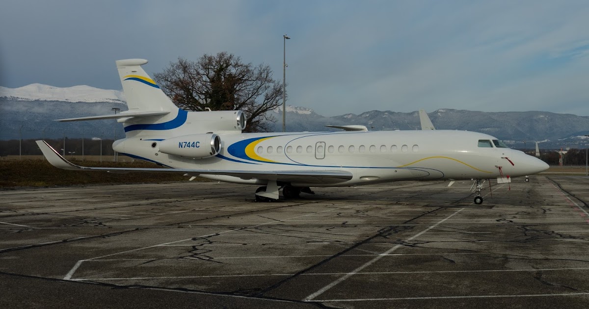 FLUGZEUGE Privatjets etc: N744C Dassault Falcon 8X FA8X > Dassault ...