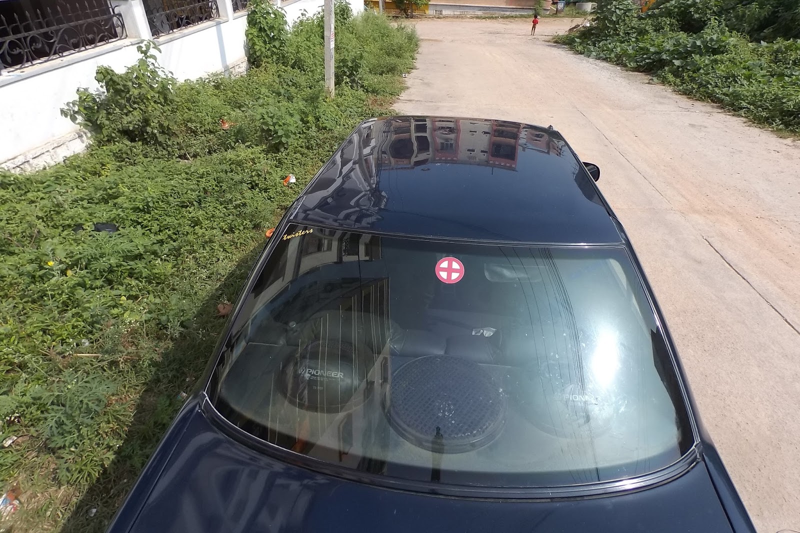 Aziz Siddiqui: DIY Maruti Suzuki Esteem Restoration Project - Part 1