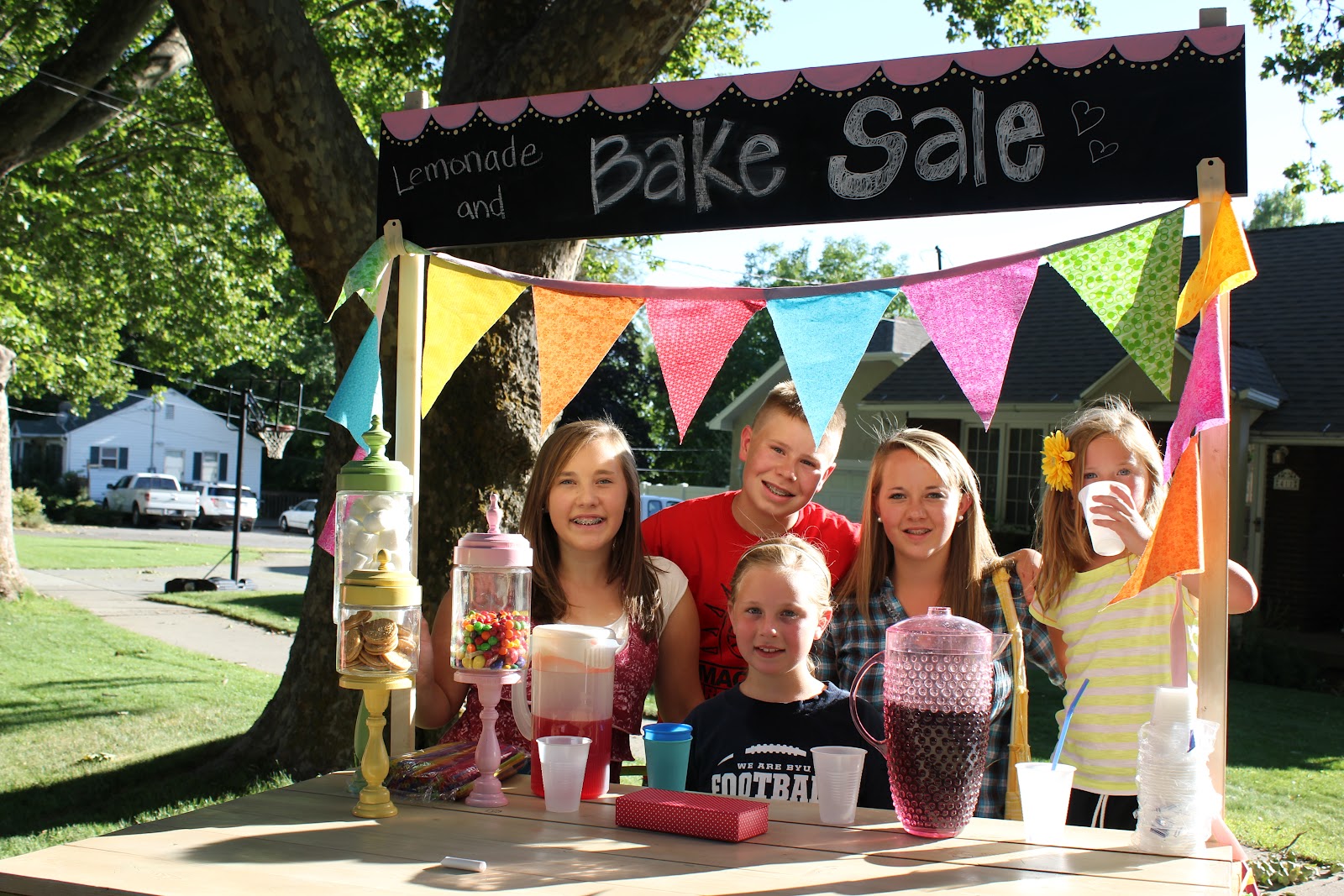 Sweet Sister's Stuff: Lemonade/Bake Sale Stand