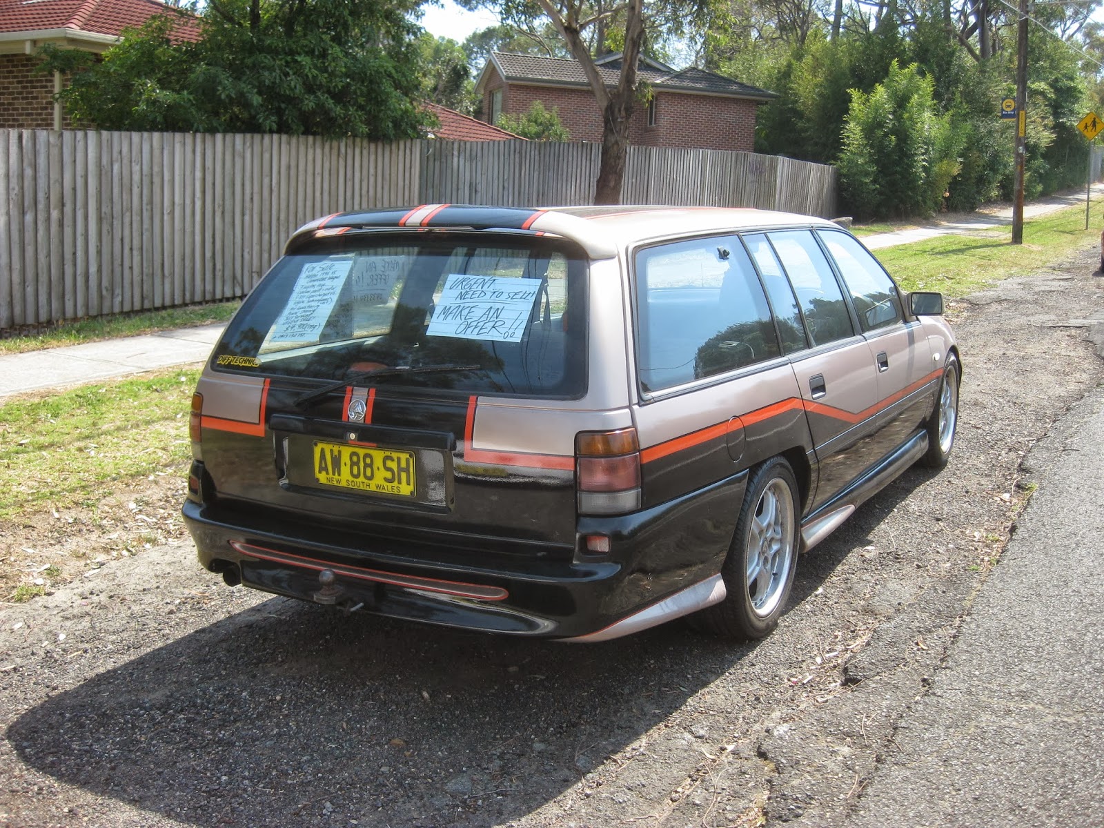 Aussie Old Parked Cars: 1996 Holden VS Commodore 3.8 V6 Supercharged Wagon