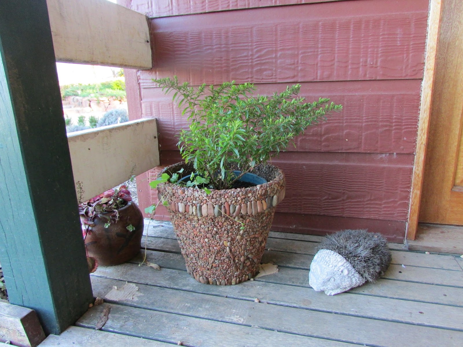 MOSAIC MAGIK: Assorted Pebble Projects and Creations