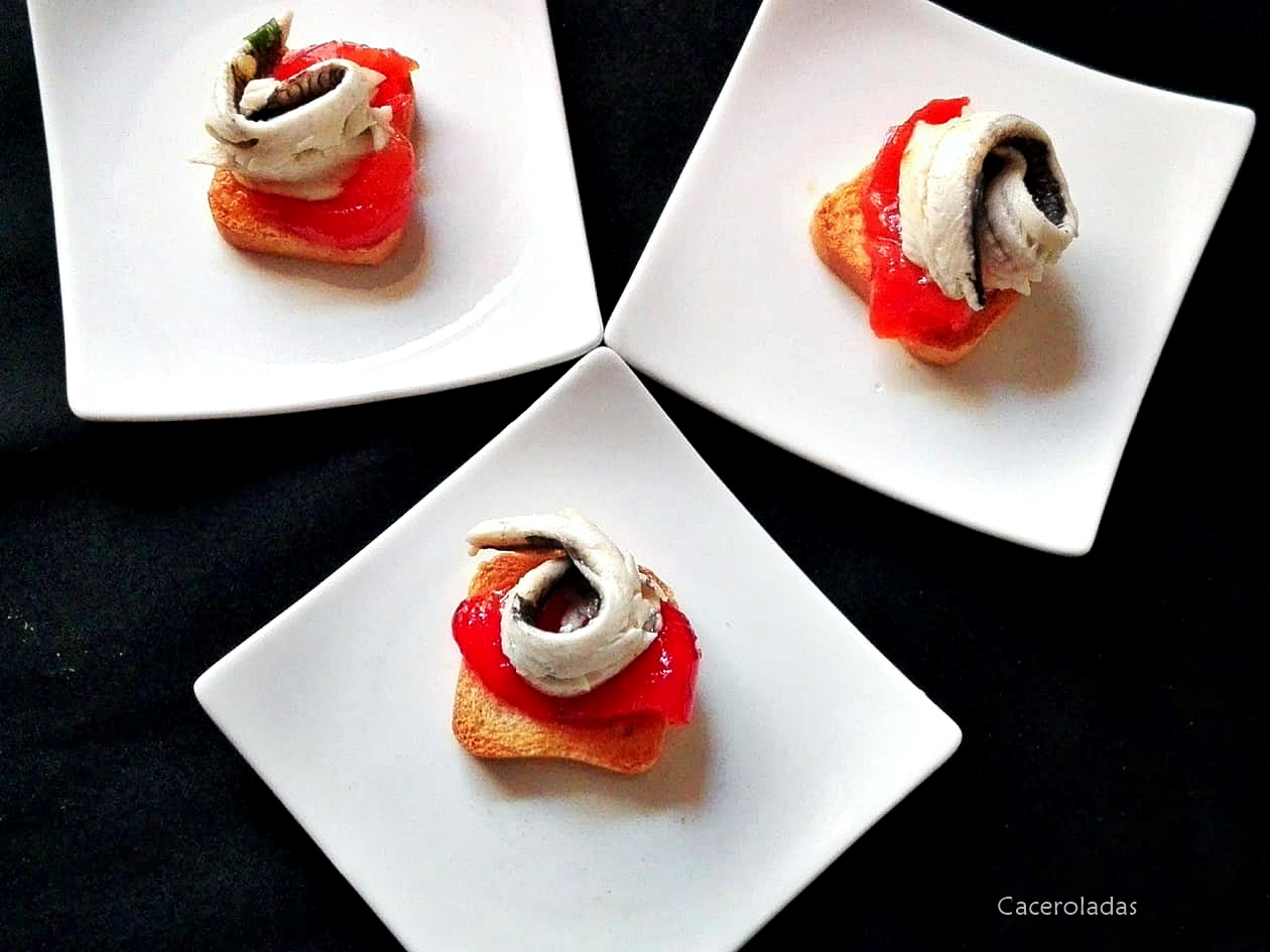 Pinchos fríos con boquerones en vinagre | Caceroladas