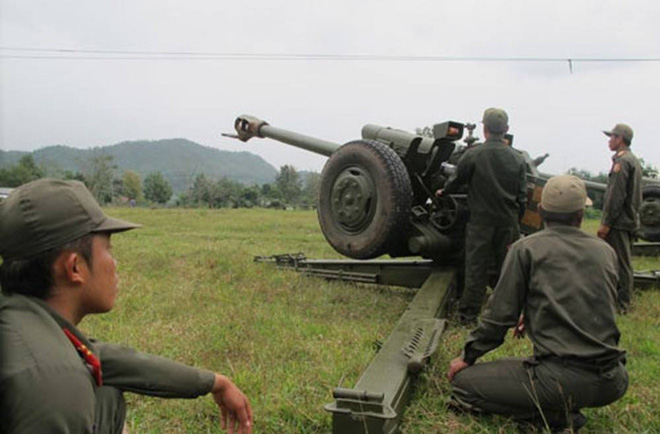 DEFENSE STUDIES: Laos Army Mechanizing Its 122mm D30 Howitzer