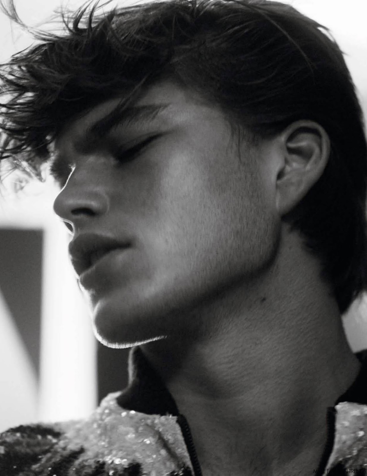 Jordan Barrett para Vogue Hommes Spring/Summer 2016 por David Sims