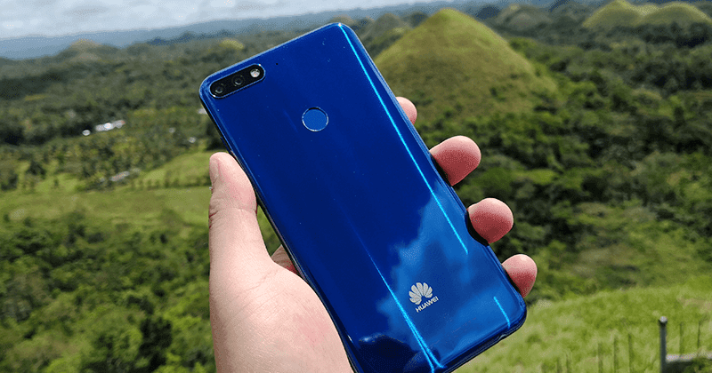 Huawei teased a new phone with 18:9 screen and dual cameras in Bohol