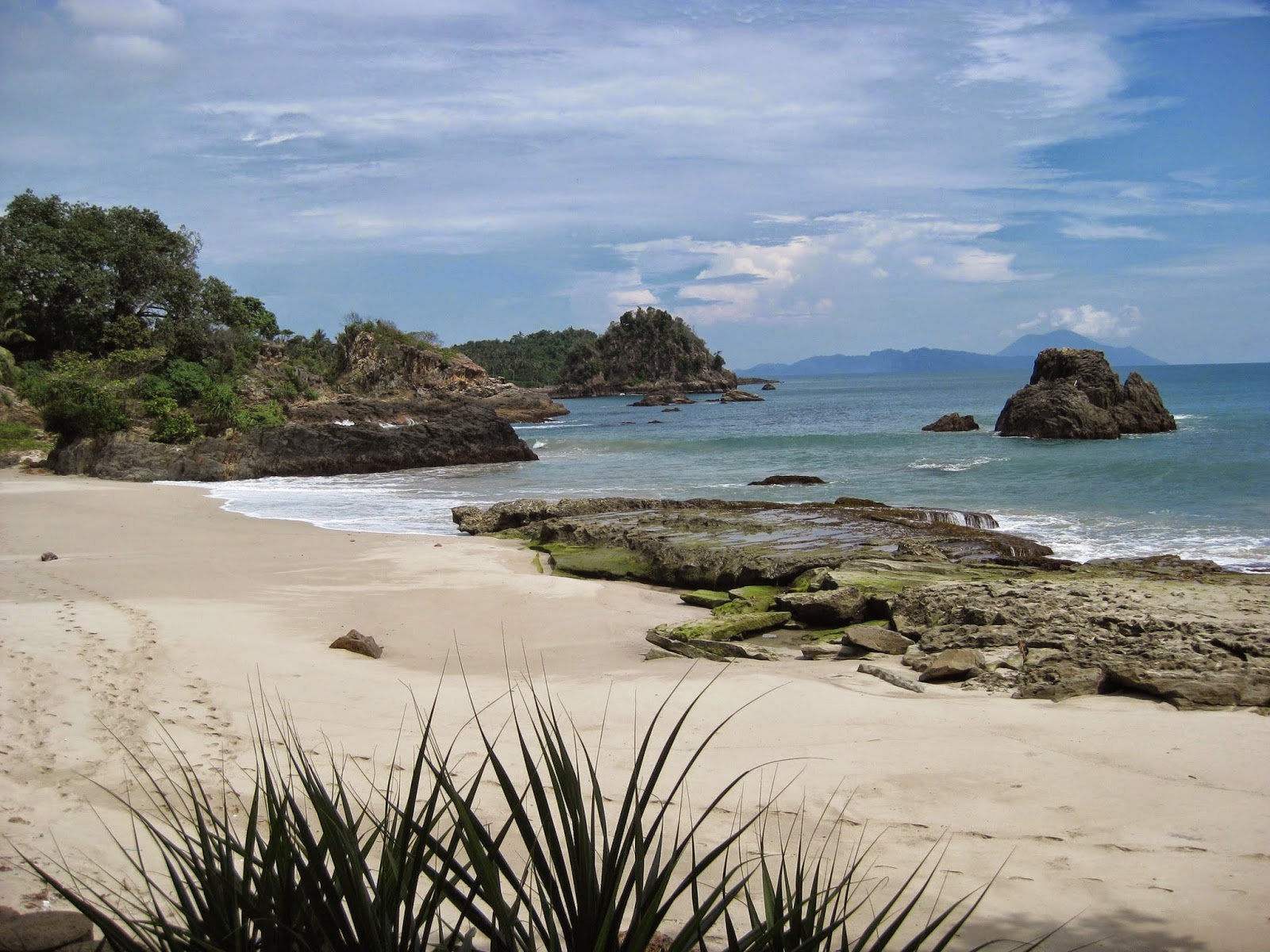 Keindahan Pantai Maroon Semarang | Travelling Indonesia