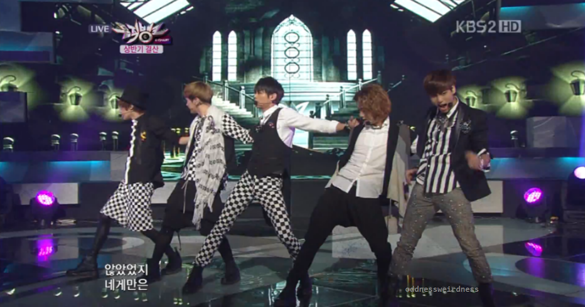 Taemin Sherlock Outfit