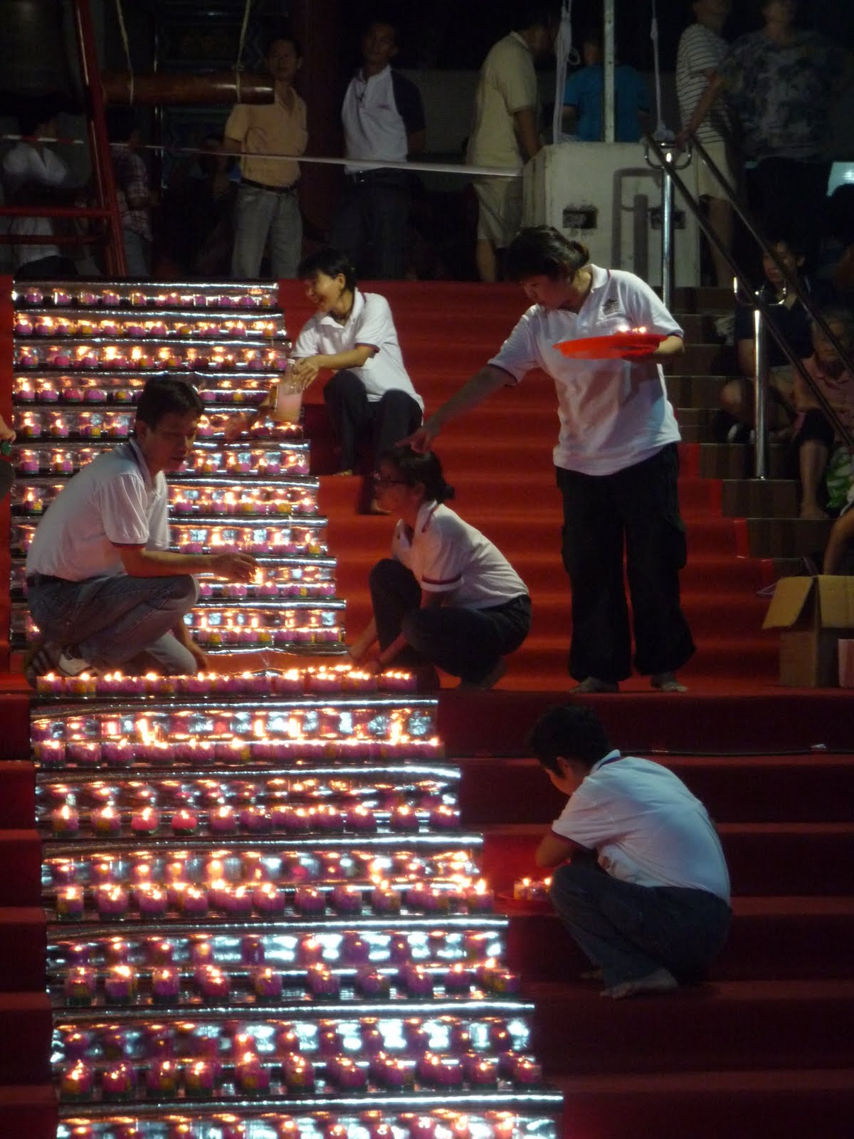 Countdown to 2012 at Kong Meng San Phor Kark See Monastery
