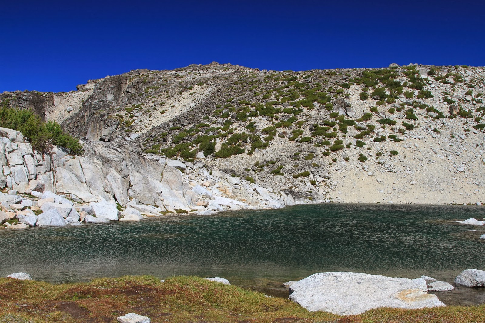 TravelMarx: Central Cascades– Colchuck Lake / Aasagard Pass Hike