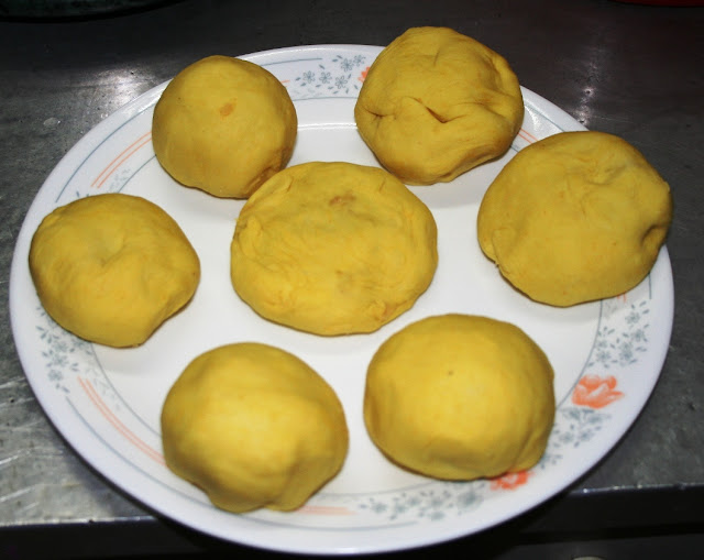 Sherly's MIcro Kitchen: Sweet Boli