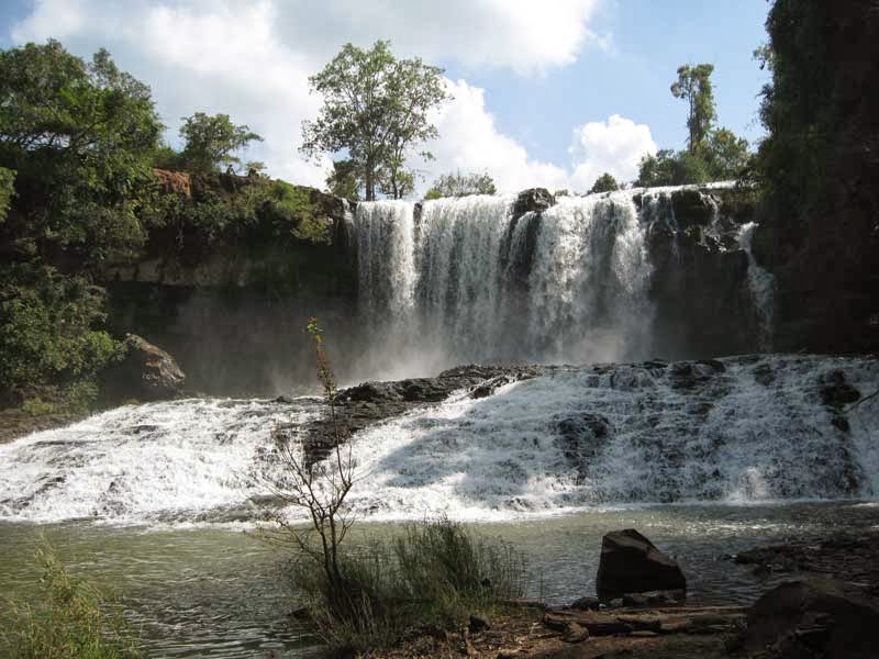 The Bou Sra Waterfall in Mondulkiri province, Cambodia I want to visit ...