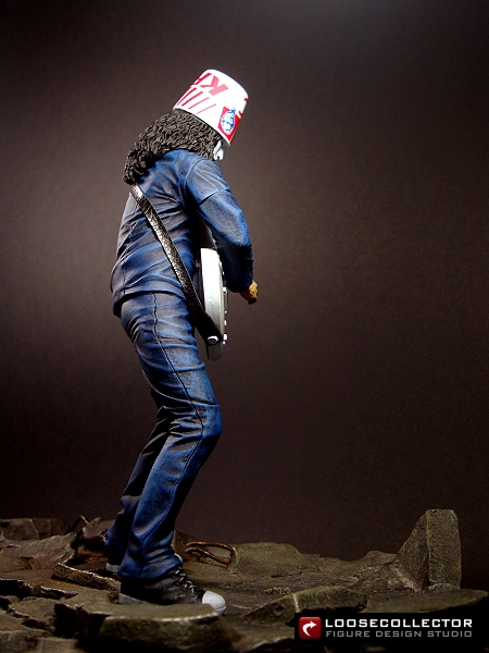 Good Or Bad? Buckethead 7-Inch Statue (Blue Variant) - Custom Action FIgure