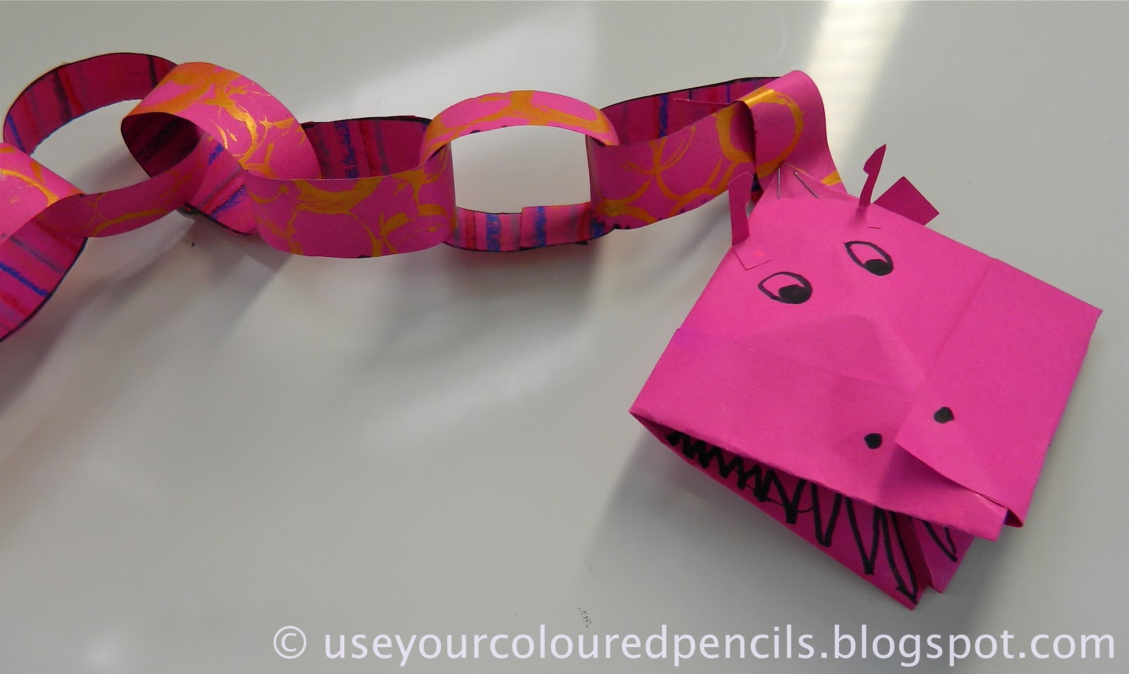 Use Your Coloured Pencils: Paper Chain Chinese Dragons