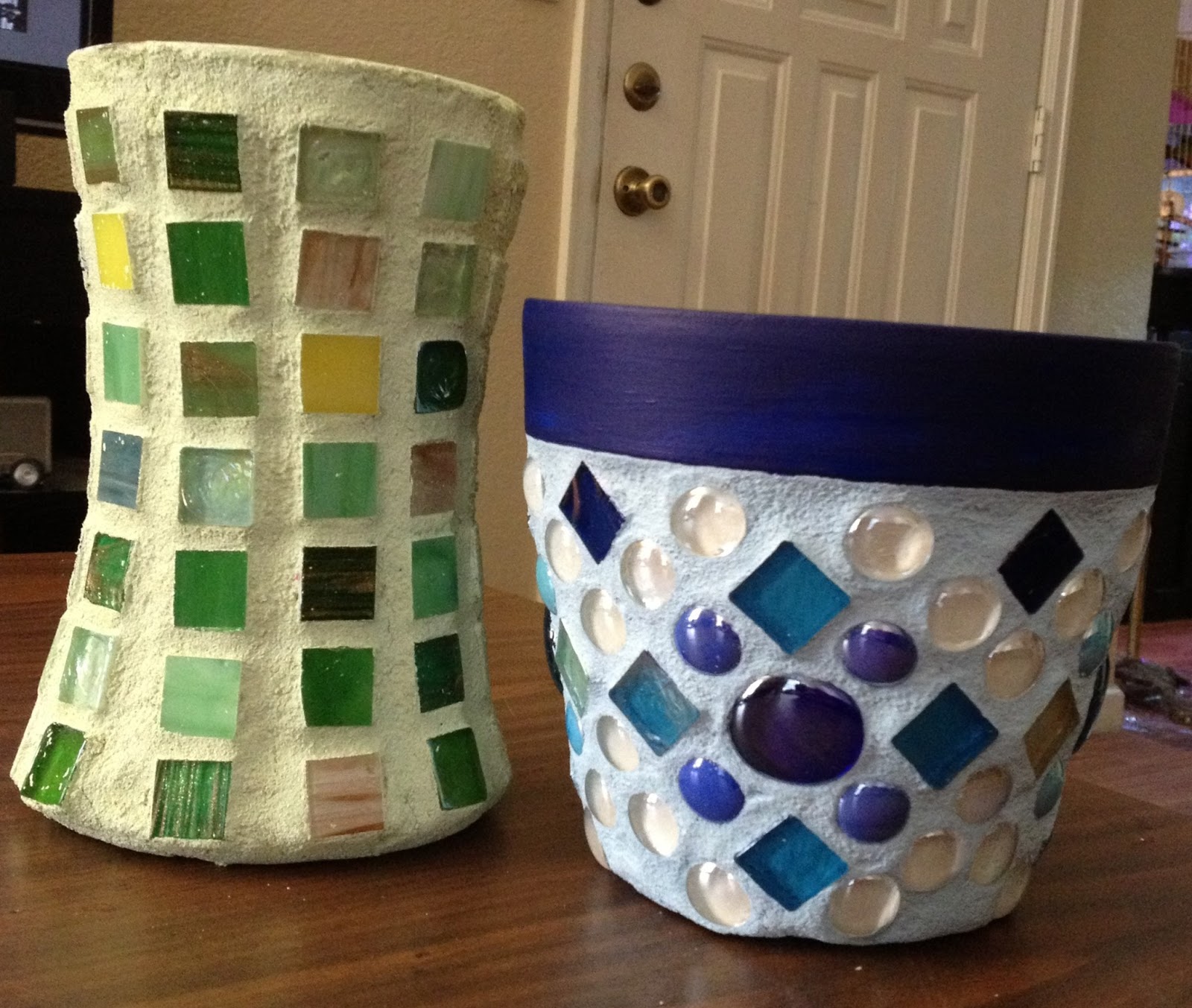 DIY Horticultural Projects and Crafts: Mosaic Flower Pots and Vases