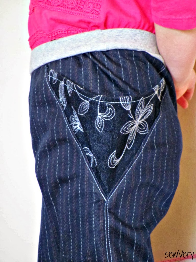 sewVery: Triangle Pants