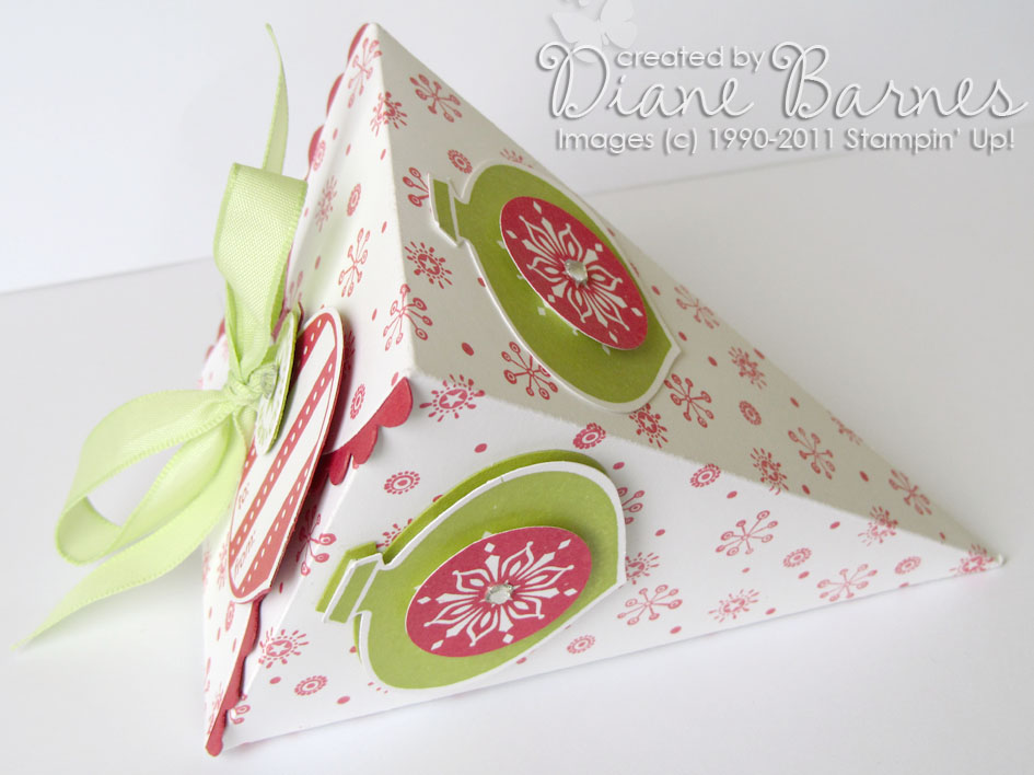 colour me happy: Christmas petal cone box