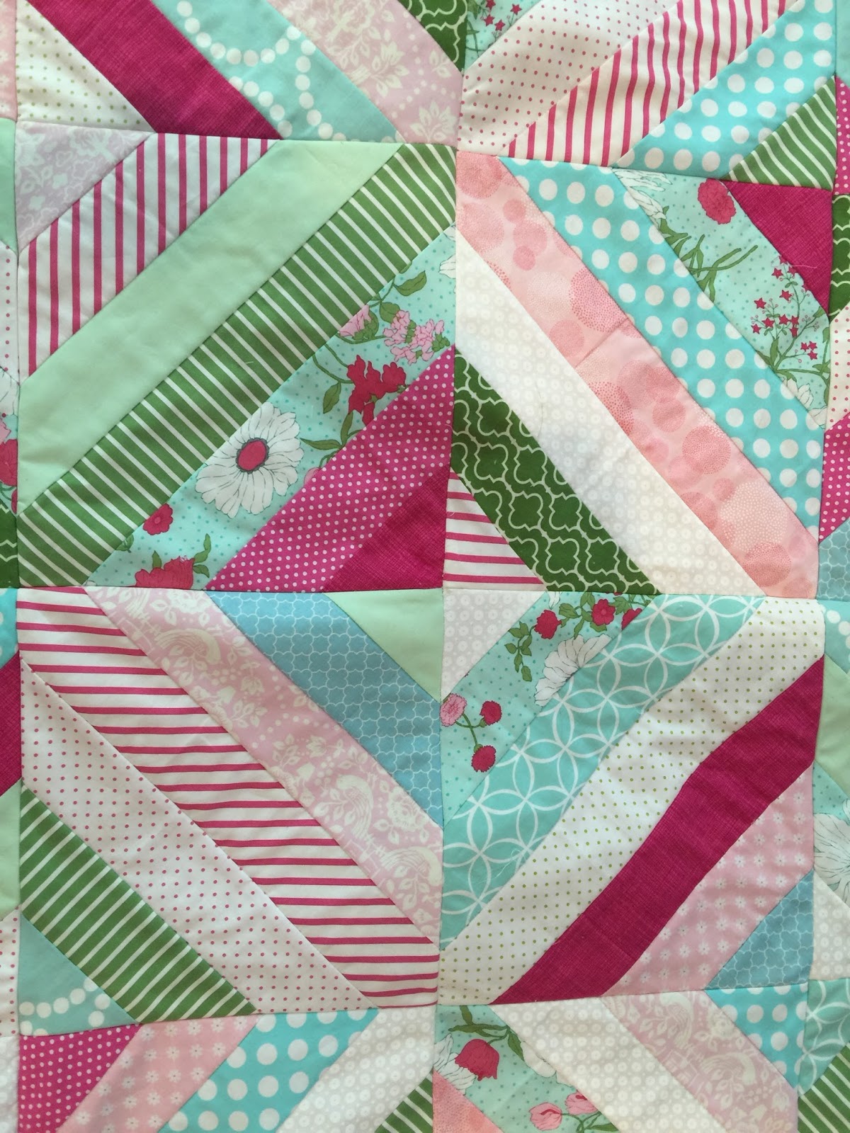 Lo, Ray, & Me: Easy Diagonal Baby Quilt