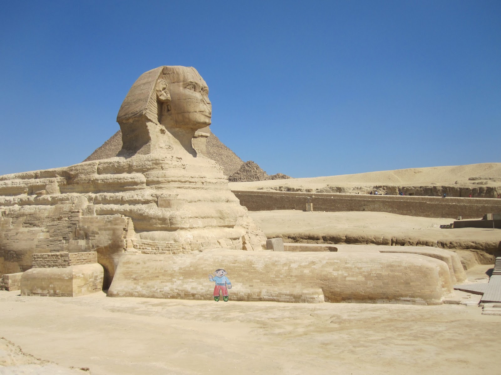Flat Stanley Visits Egypt: Stanley Visits Giza