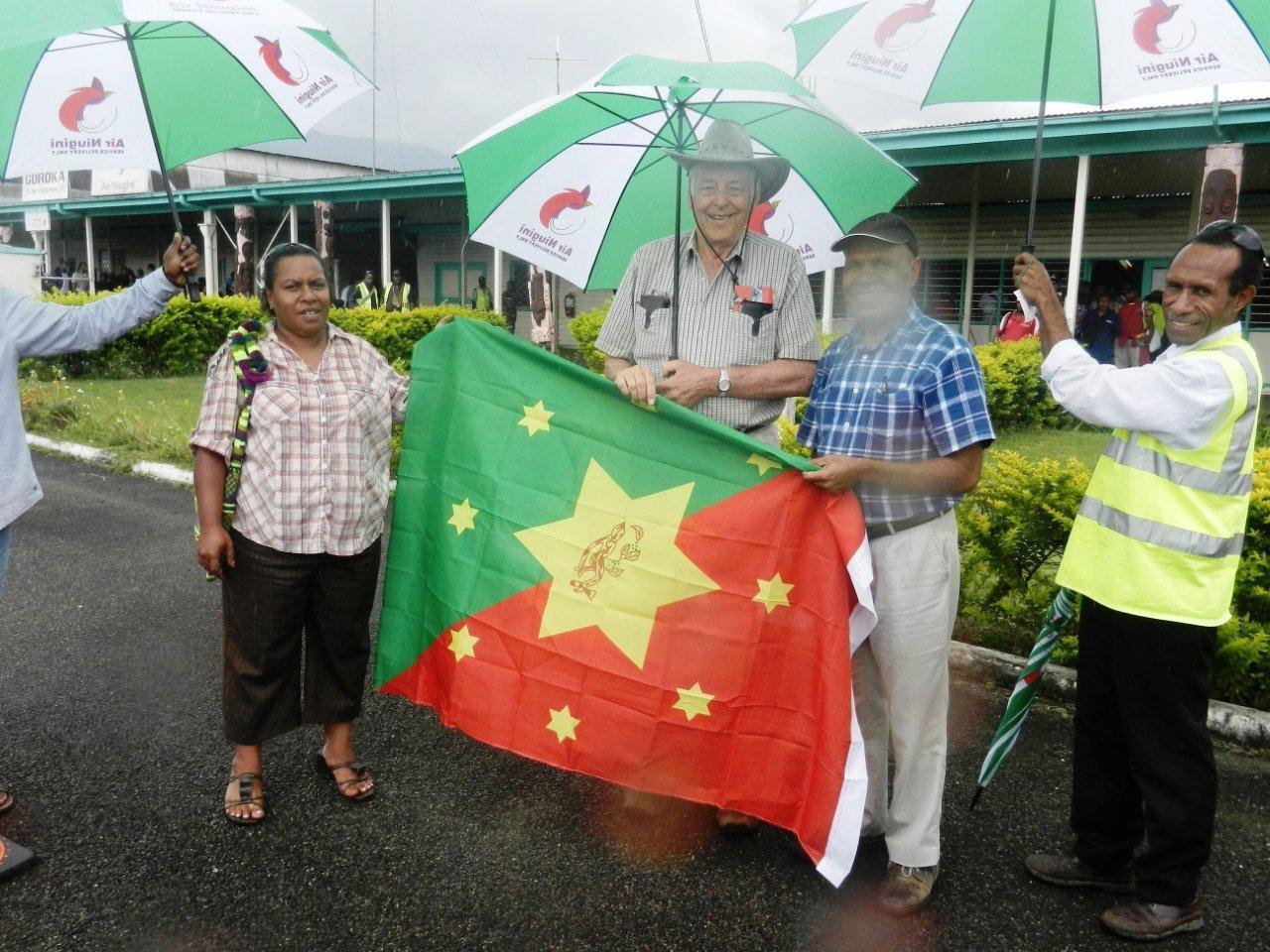 Malum Nalu: Famous kiap Bob Cleland returns to Eastern Highlands