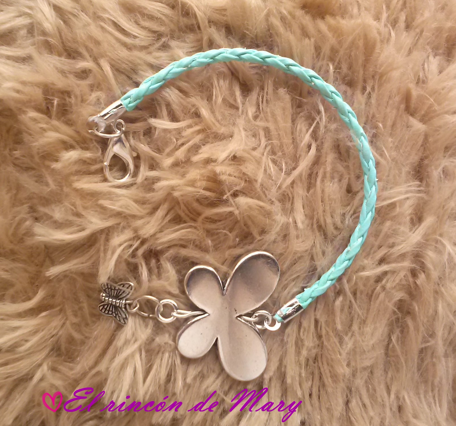 El rincón de mary: Bisutería: pulseras veraniegas y collar con pajaritos.