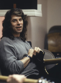 Skinny Devil Magazine: GUITAR GODS: Jon Finn