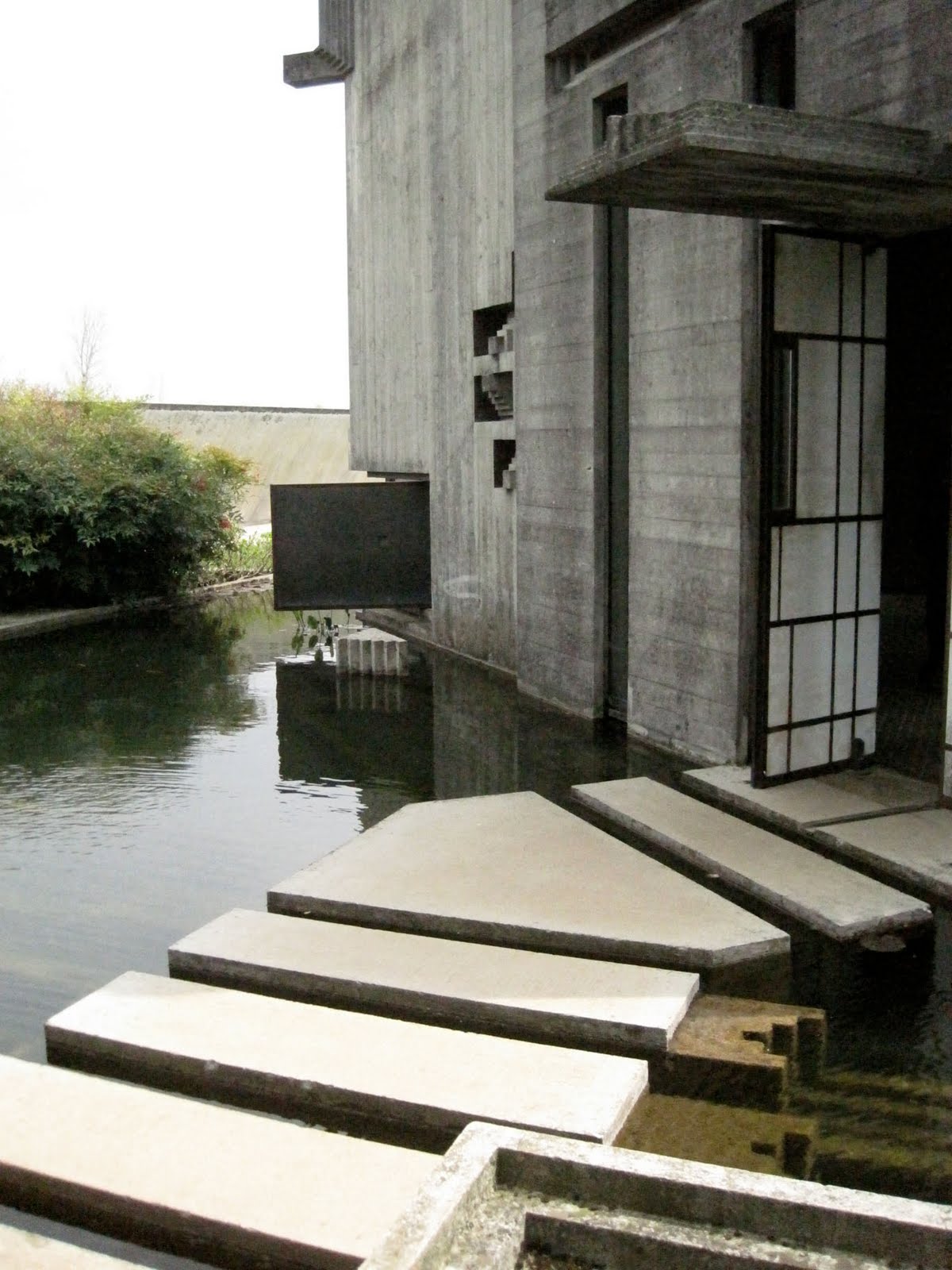 Sasha Arch1101: Inspiration and Direction for detailing of the Monument