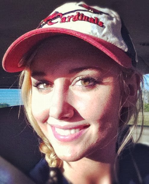 Beauty Babes Mlb Selfie Edition St Louis Cardinals Sexy Baseball Fans Selfshots That Show