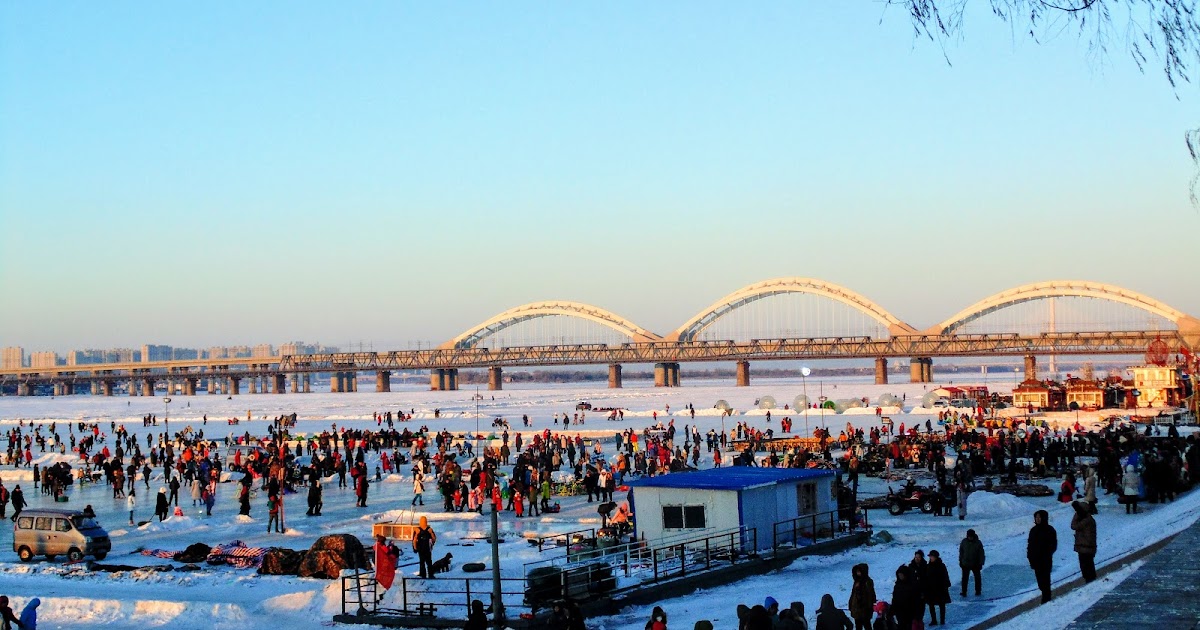 Rollin' On The River: Harbin's Frozen Songhua!