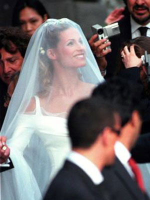 Red Carpet Wedding: Eros Ramazzotti and Michelle Hunziker - Red Carpet ...