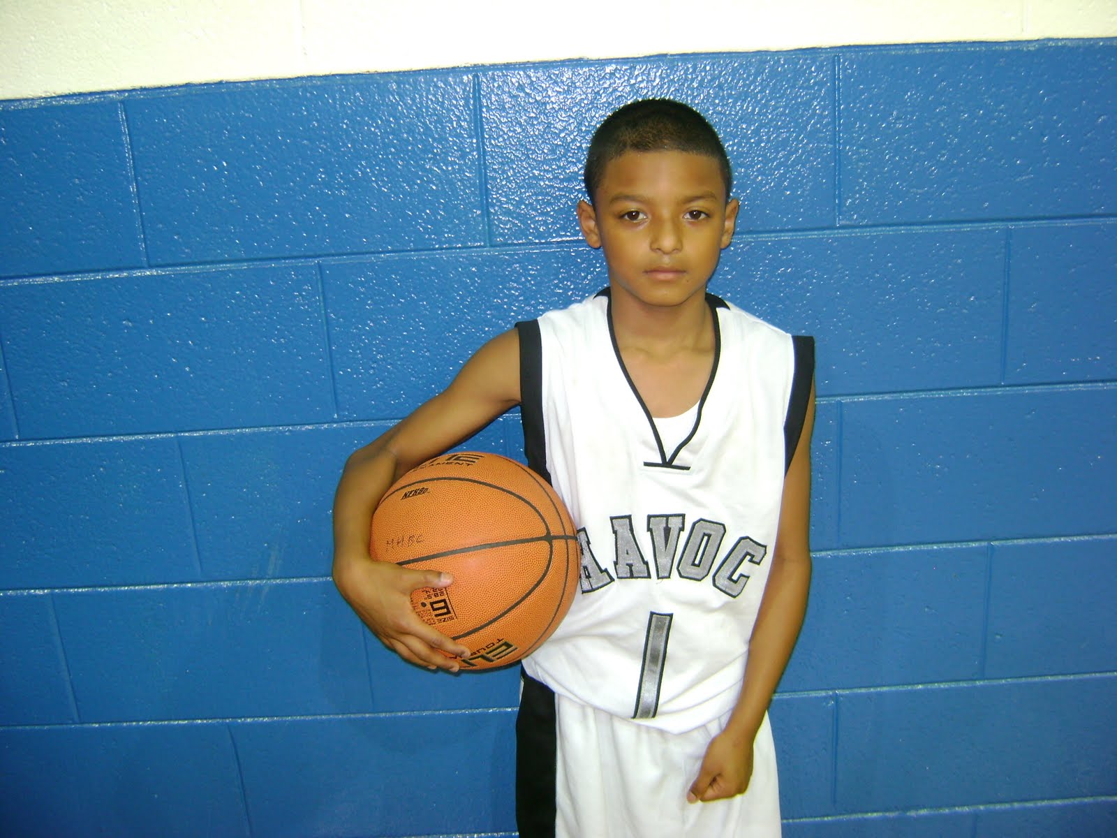 BASKETBALL SPOTLIGHT NEWS: June 2011