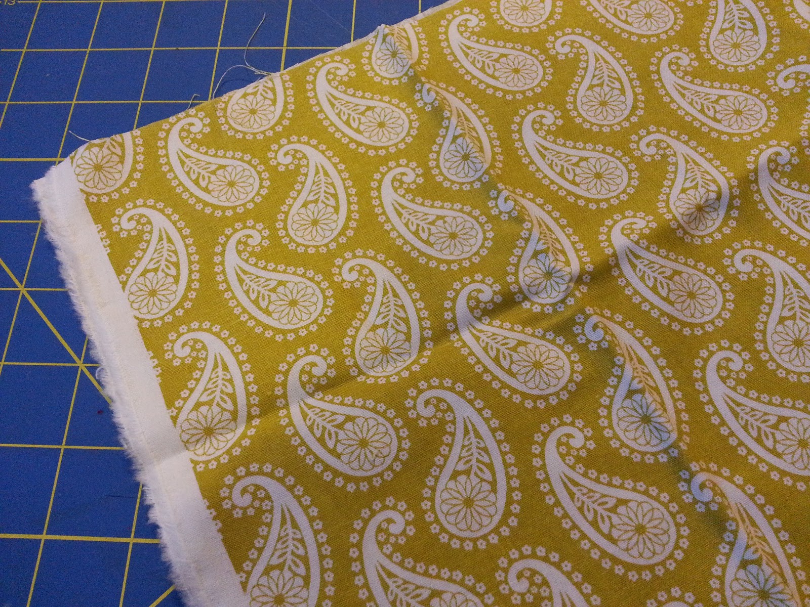 Quinn Stitch: How to make: Fabric Cutout Christmas Cards