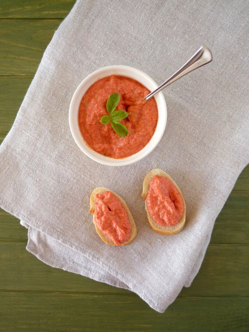 Colors in the Kitchen: Ricottás - bazsalikomos sült paprikakrém