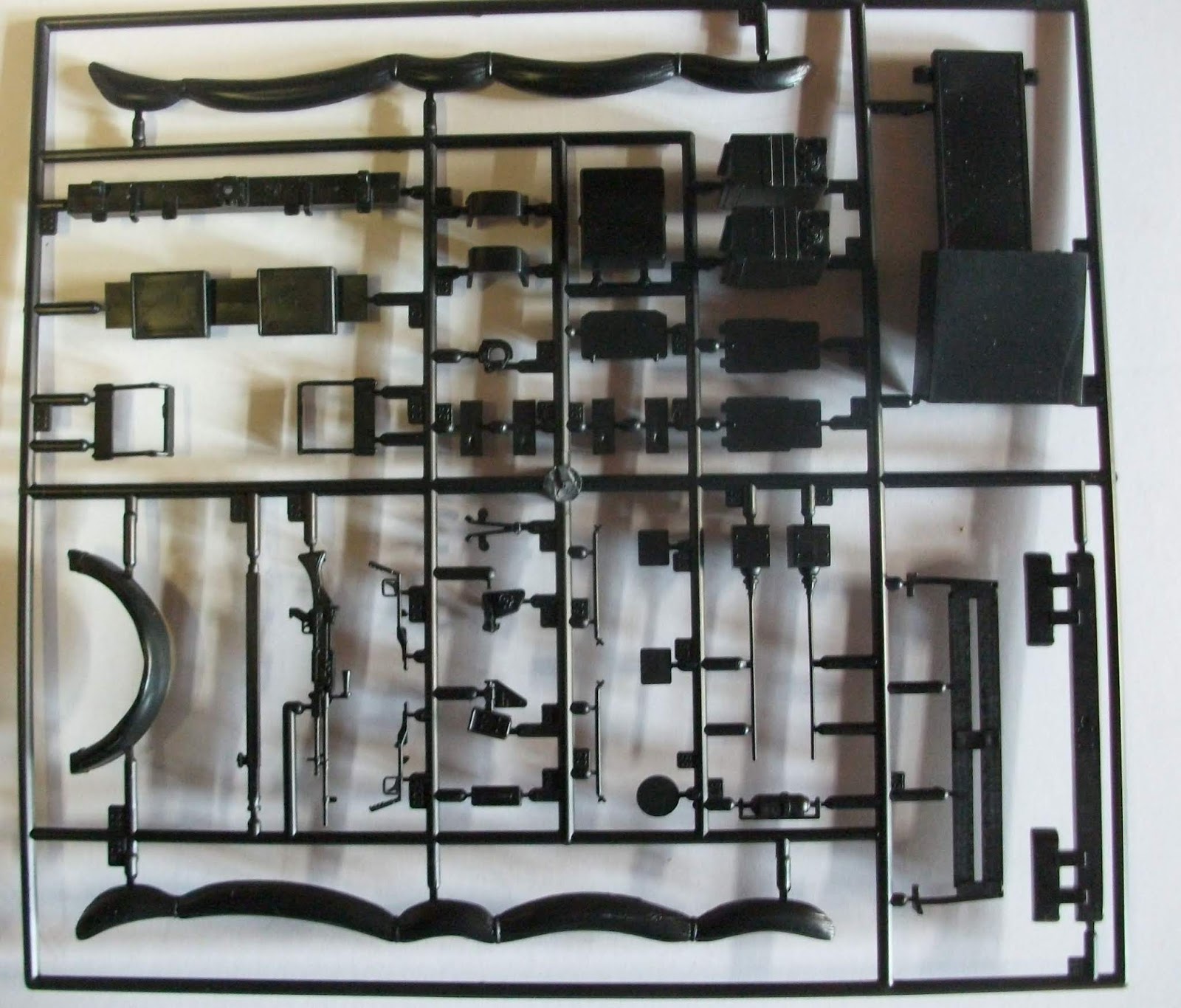 Maquettes Dioramas Sampiero Models: Land Rover 109 paratroopers