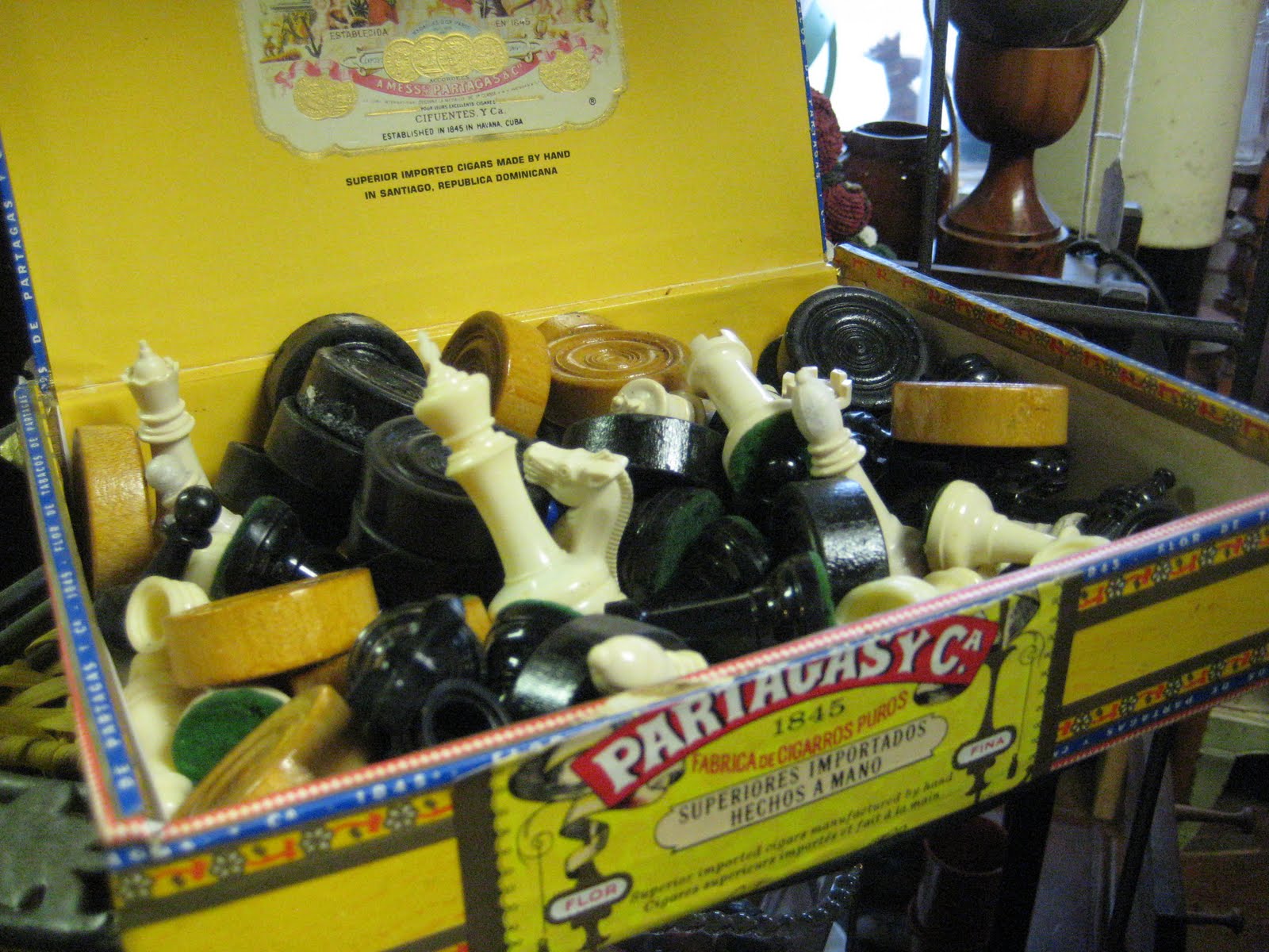 C. Dianne Zweig - Kitsch 'n Stuff: Showing Off Collections Of Ordinary ...