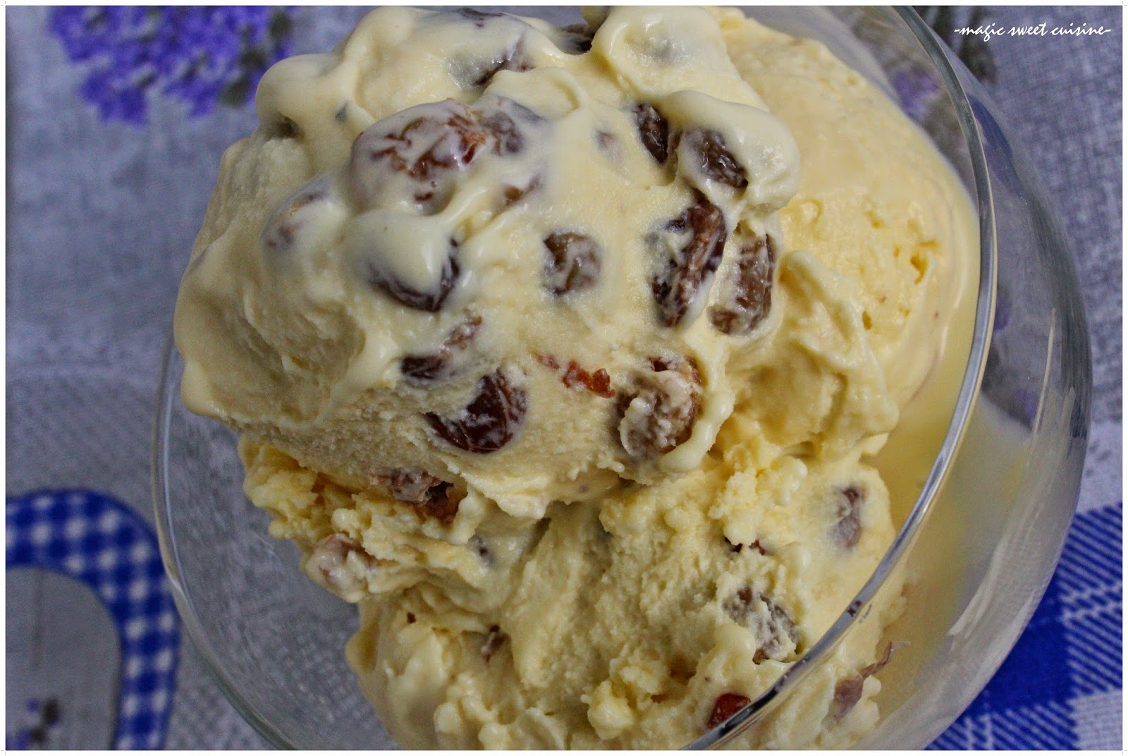 Slatko i čarobno kuhanje by Iva: Sladoled šumsko voće, višnja i malaga