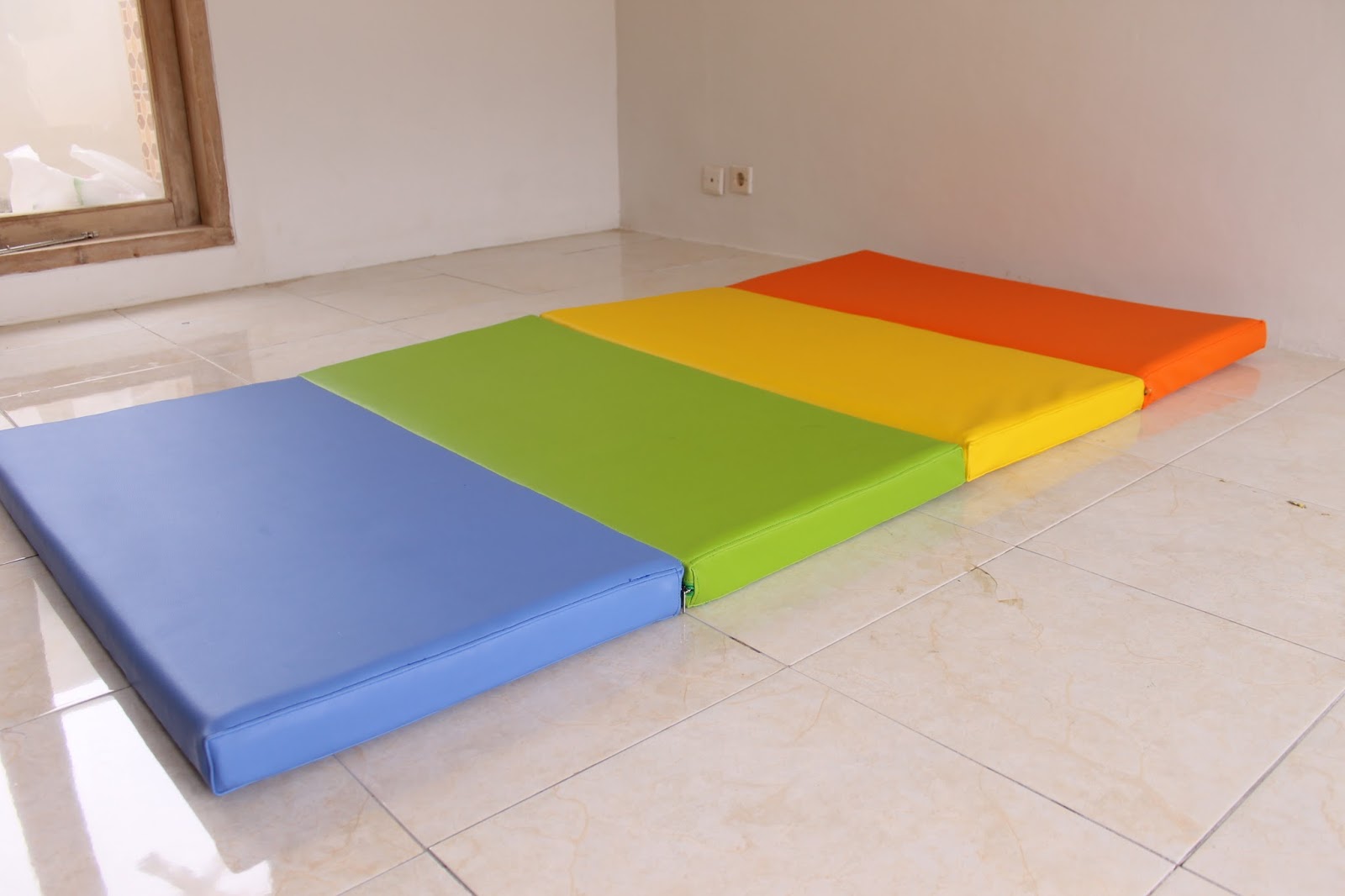 Baby Playmat (Matras Bermain Anak): Playmat 90 cm x 2m (Busa Rebondid)