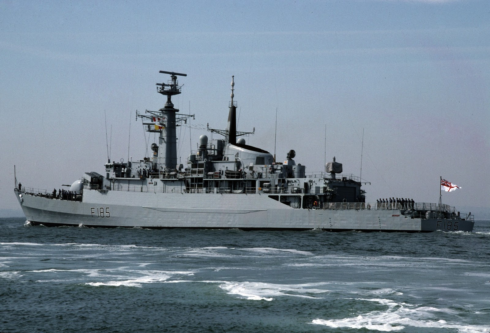 BRIAN'S SHIPPING PHOTOS: BRITISH WARSHIPS ONE